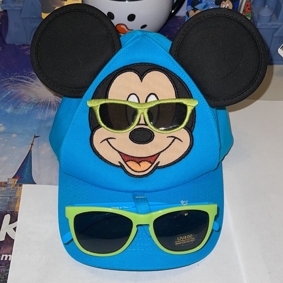 Disney | Accessories | Disneyland Park Exclusivemickey Ears Cap W ...